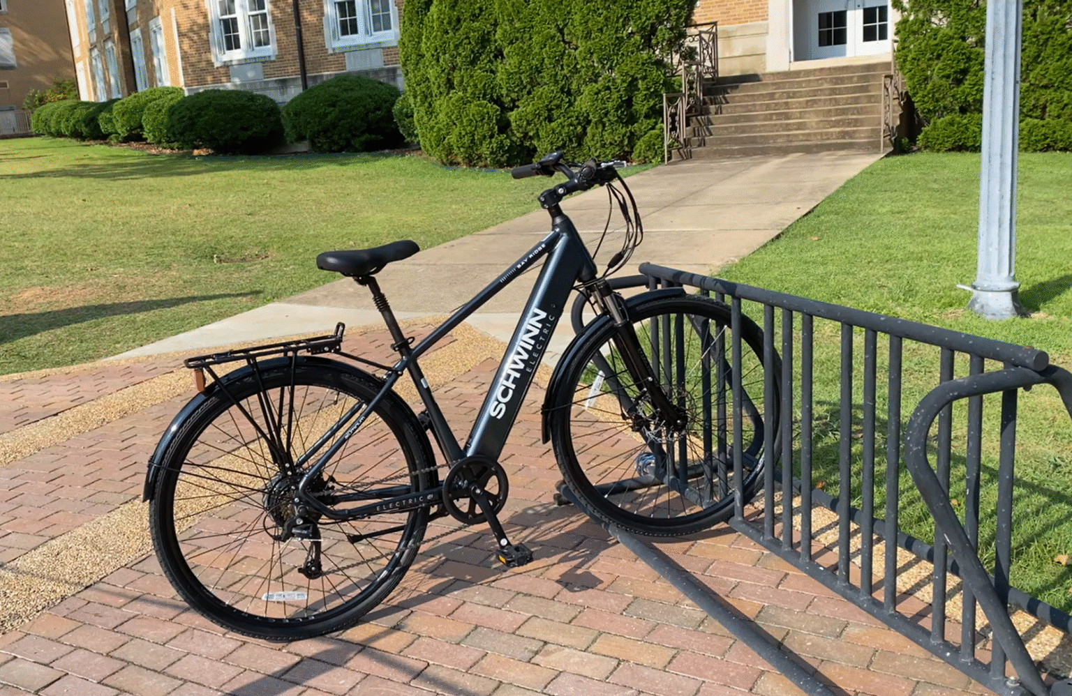 Why Schwinn Targets Urban Commuters with New Smart Features - Bike ...